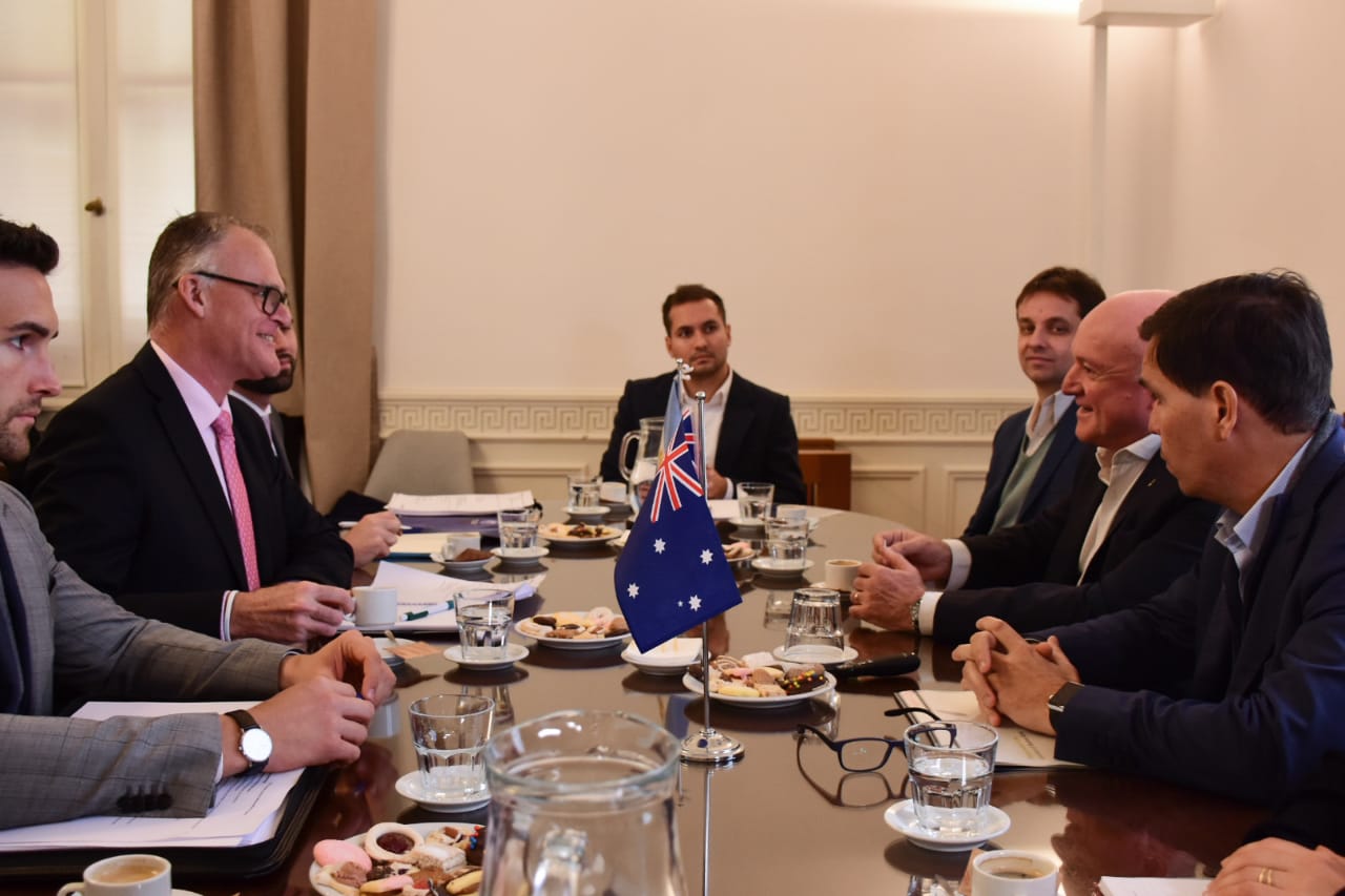 El diputado Oroño recibió al embajador de Australia – GBA Reporter